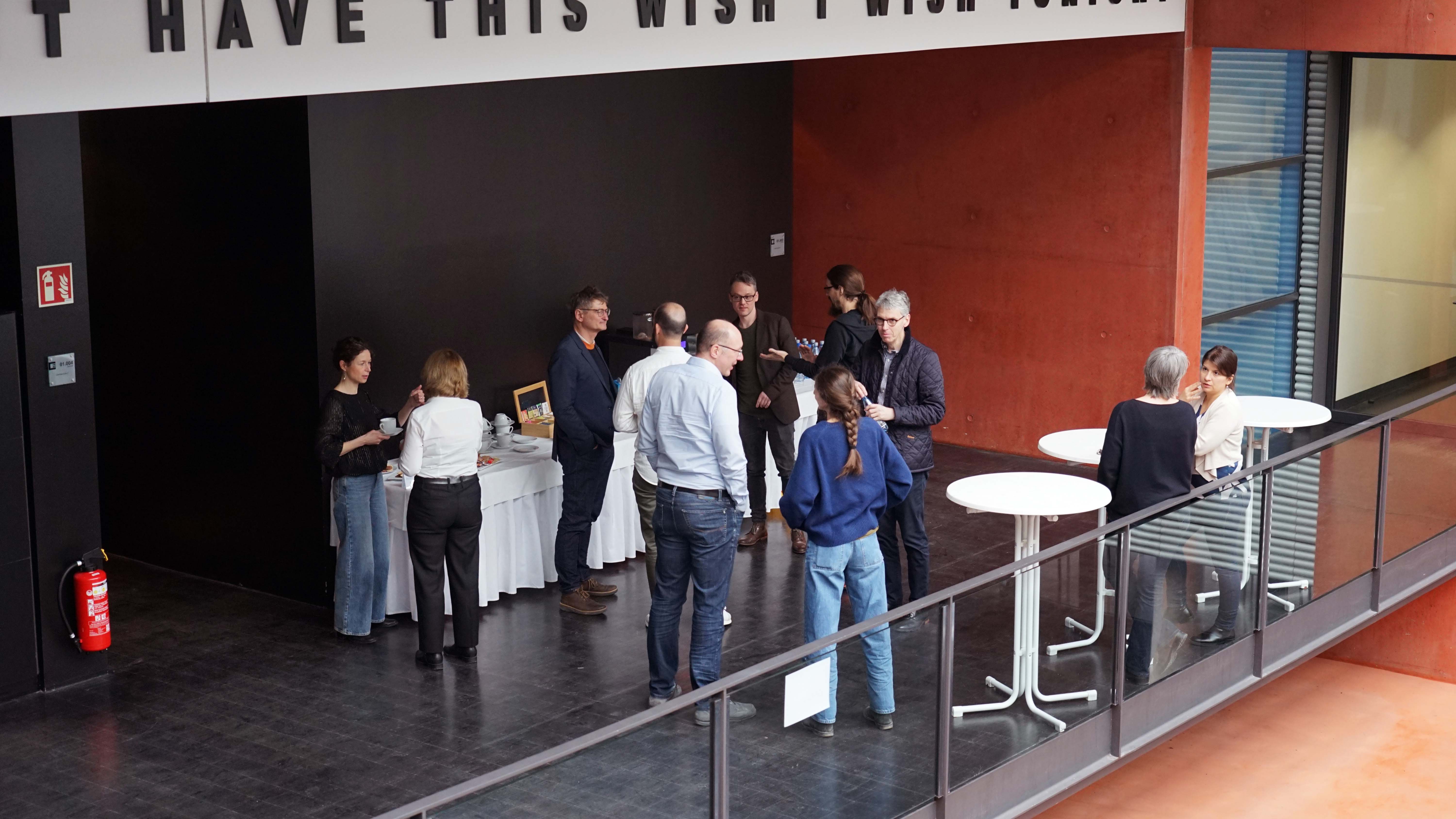 Scientific Advisory Board Meets at the Helmholtz Institute Würzburg ...